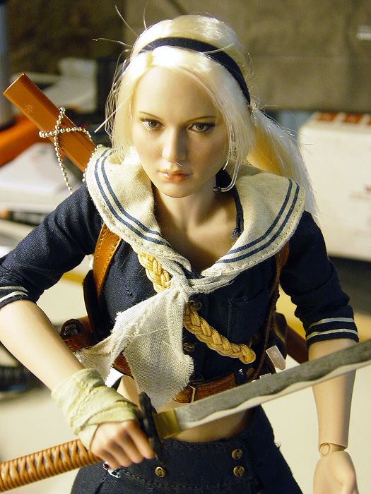 Hot Toys Sucker Punch: Amber- pics, FULL REVIEW NOW ADDED - Statue Forum